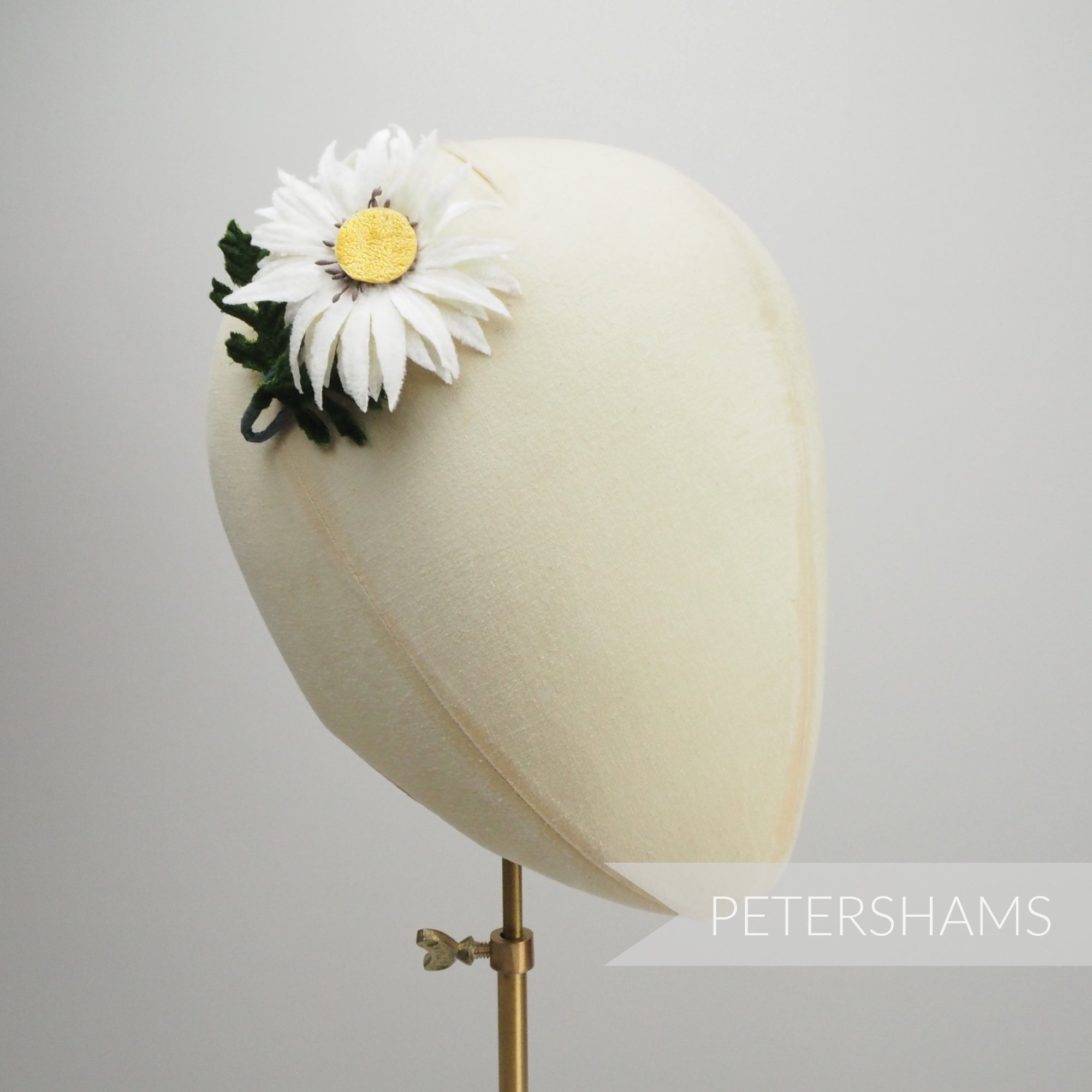 'Jill' Vintage 1970s Velvet Daisy Flower Hat Mount – Petershams ...