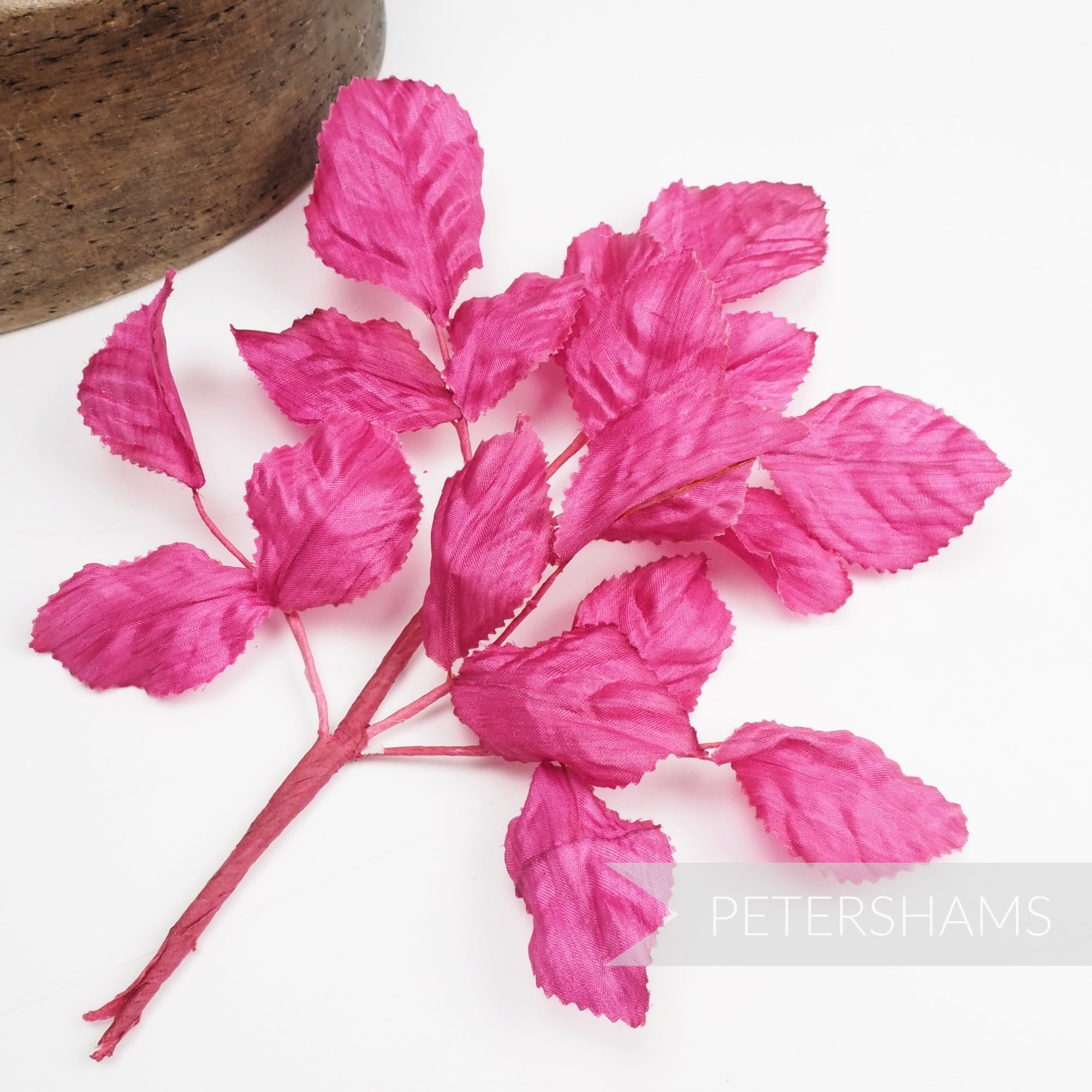 'Milo' Silk Wired Leaf Millinery Hat Mount – Petershams Millinery Supplies