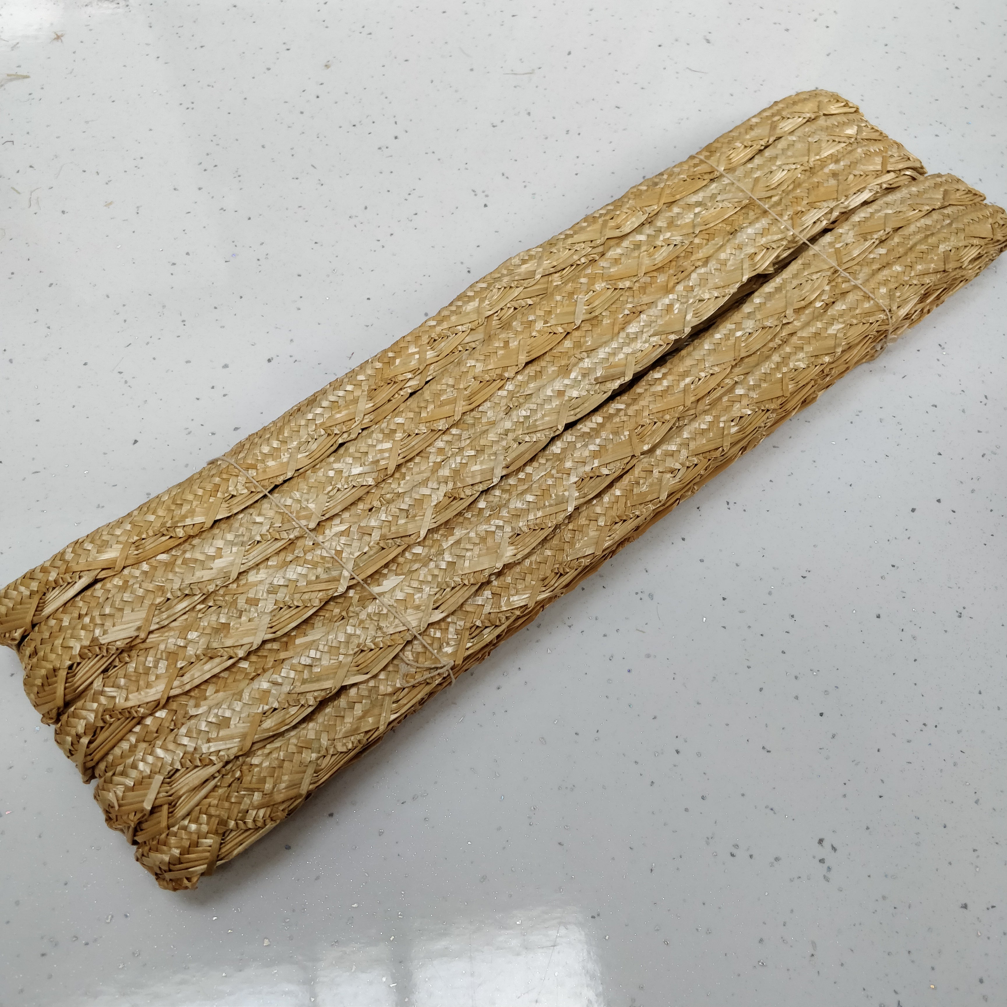 Vintage Scallop Plait Shiny Flat Straw Braid - 21mm Wide – Petershams ...